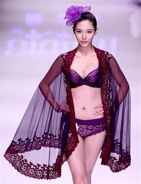 Lingerie Show At China Fashion Week Cn