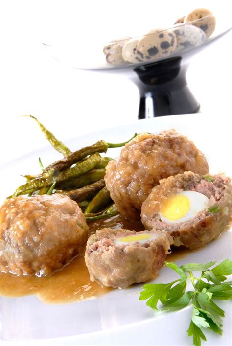 Albóndigas Con Huevo De Codorniz De Karlos Arguiñano