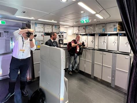 I Toured Qatar Airways Luxurious Airbus A350 Complete With The World