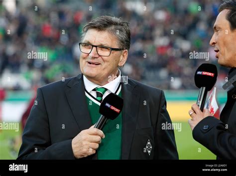 Hans Hellmann Fotos Und Bildmaterial In Hoher Auflösung Alamy