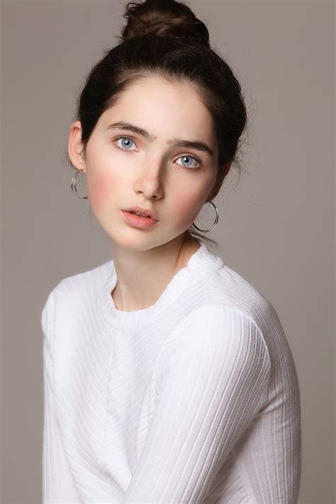 Myers Model Agency Tyna