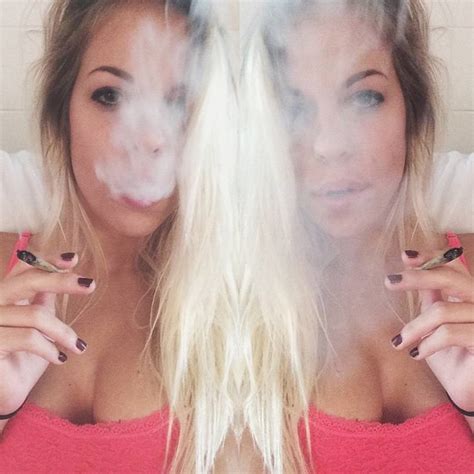 Smoking Porn Pic Eporner Smoking Porn Pic Eporner