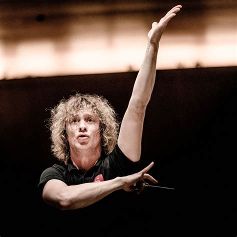 Rouvali Ger Från Hela Leken Göteborgs Konserthus