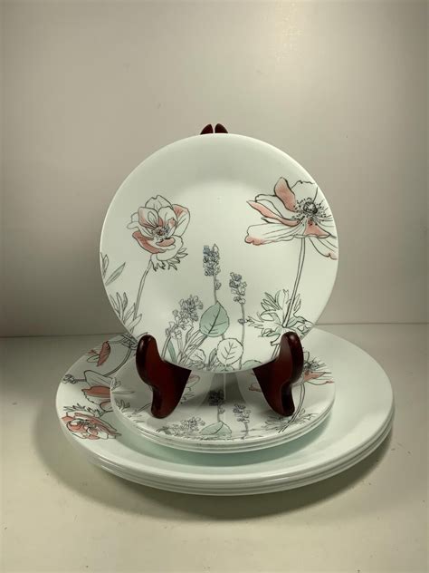 Set Of 8 Corelle Signature Poppy Pattern Plates 4 Dinner Plates And 4 Bread Plates Etsy