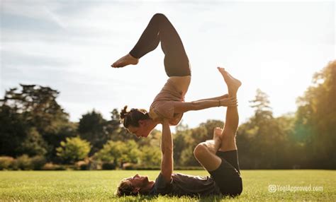 Start An Acroyoga Practice With These 3 Tips