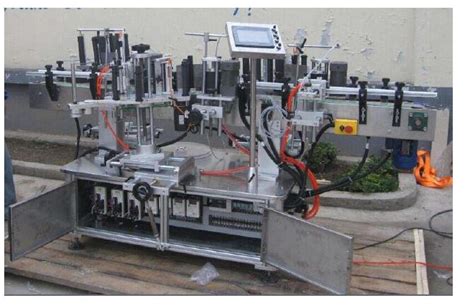 Beer Bottle Labelling Machine Bcgf12 12 4 Rainbow China