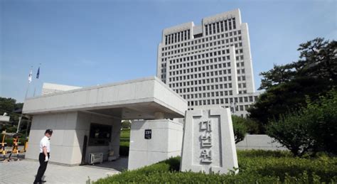 대법 “미성년자 형상 리얼돌 수입 보류 조치 정당” 아주경제