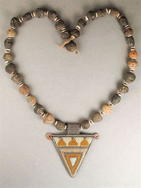 Cavandoli Triangle Joan Babcock Designs