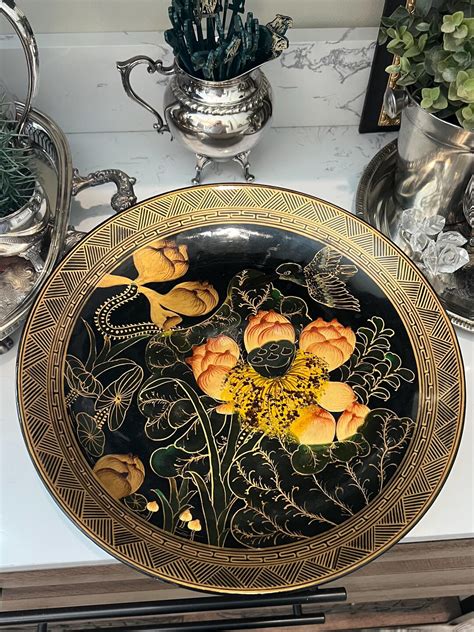 Vintage Chinoiserie Lacquerware Charger Plate Gold Floral Bird Motif
