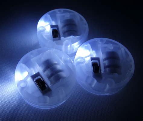 ペパレス製作所 Ppls公式 本店 4022 Ppls 小型ledミニライト スイッチ式 常時点灯タイプ ホワイト 30個入