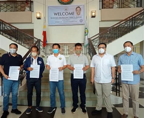 Philippine News Agency On Twitter Housing Sec Jose Acuzar And Bacolod City Mayor Alfredo