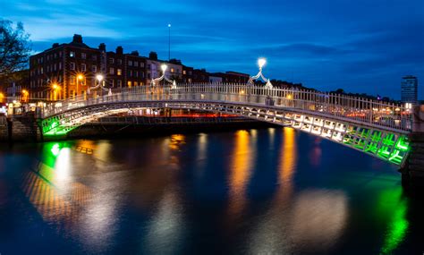Hapenny Bridge In Dublin Foto And Bild City World Nacht Bilder Auf