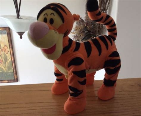 Winnie The Pooh Pounce N Bounce Tigger Bouncing And Talking Retired { T} Euc 1432284889