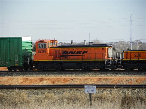 Bnsf Mp15dc 3704