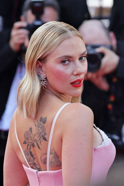 Scarlett Johansson Beach 2022
