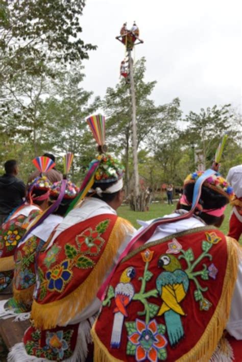 Voladores De Papantla Ceremonia Ritual Patrimonio Cultural
