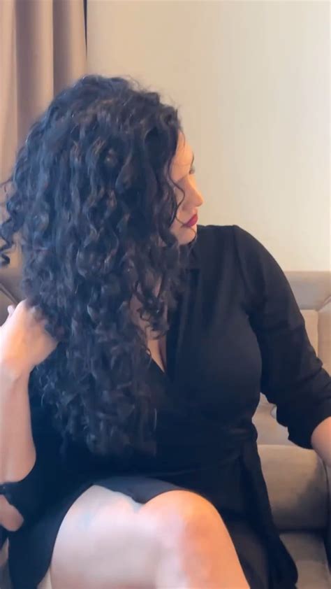 Ritika Singh Rhottamilcelebs