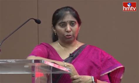 Sunitha Reddy ఎంపీ అవినాష్ రెడ్డి ఫోన్లు సీబీఐకి అప్పగించాలి Sunitha