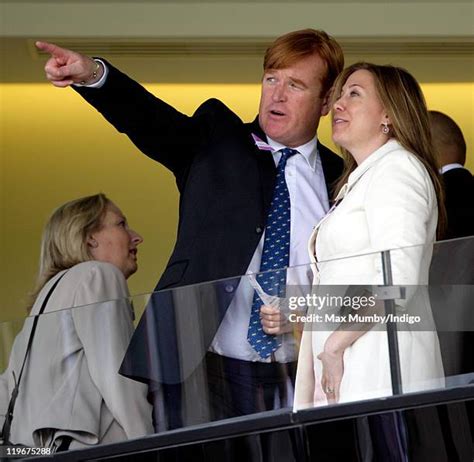 Mark Dyer And Amanda Kline Photos And Premium High Res Pictures Getty