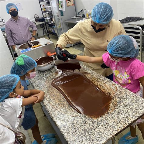 Chocolate Making Class Panama Casco Viejo