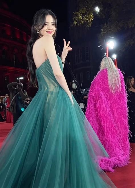 영국 샬롯틸버리 행사 배우 한소희