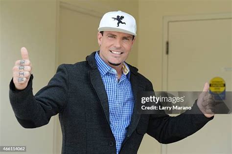 Robert Vanilla Ice Van Winkle Photos And Premium High Res Pictures Getty Images