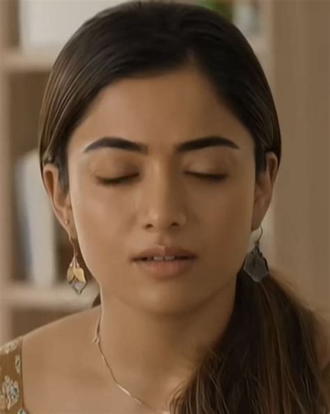 Actress Faces Goon Is The Best Rfaptodesiactress