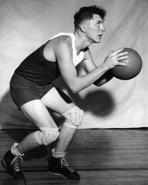 Wisconsin Badgers Mens Basketball March Madness Teams From 1941 2012