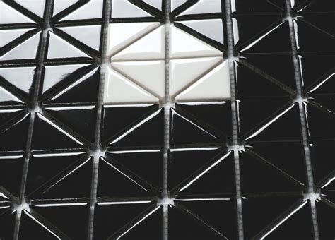 1 Single Diamond Pattern Glossy Triangle Mosaic Ceramic Tile Anttile