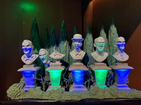 The Haunted Mansion Singing