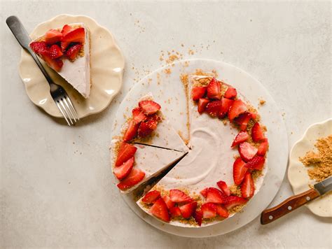 Strawberry Pretzel Cheesecake No Bake Olives Thyme