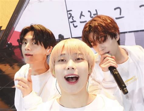 Pin By Favsunoo Enha On En Hyphen ️‍🩹🥰 Love Selfie Jake Jay