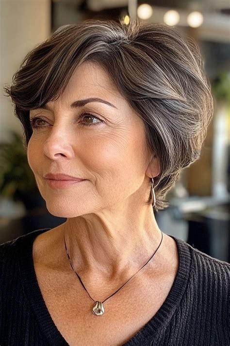 8 Pixie Cuts That Make Women Over 70 Look Years Younger Plus 8 Bonus