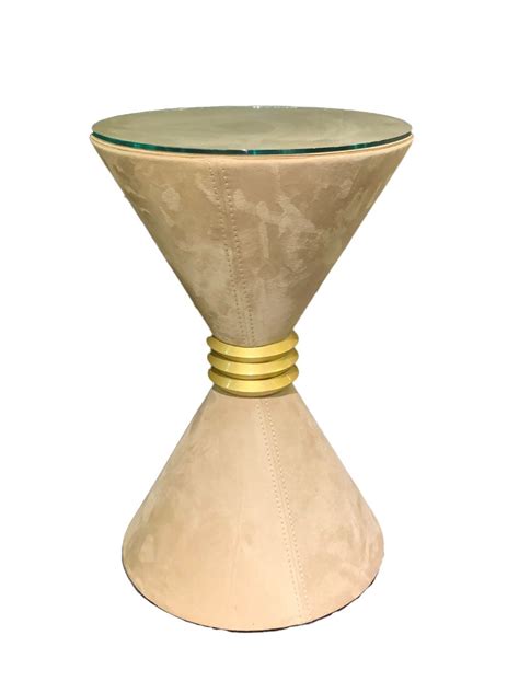 Roma Side Table Spot Design