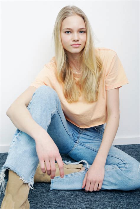 Alice Stenmo The Wonders