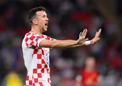 Download Ivan Perisic Hands Up Wallpaper