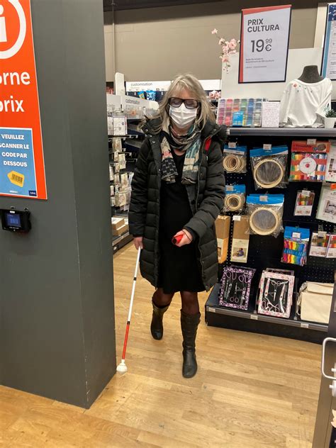 Martine Libenguth Centres Paul Corteville Association Des Chiens Guides Daveugles