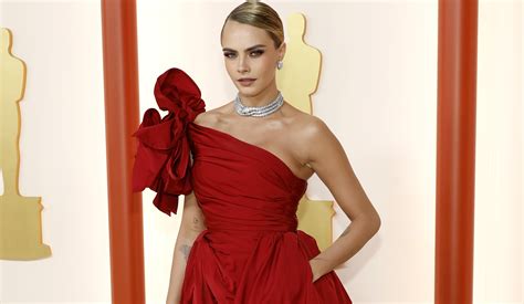 Oscars 10 Most Fierce Red Dresses Ever Worn On The Red Carpet Goldderby