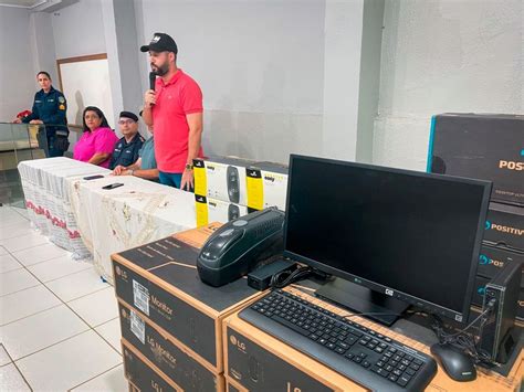 Deputado Nim Barroso Entrega Equipamentos De Informática Para Polícia Militar Mirim Em Ji