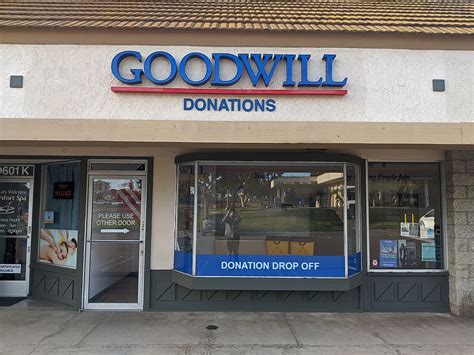 10 Reasons To Stop Donating Your Items To Goodwill