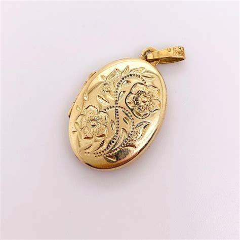 Gold Flower Locket Vintage Inspired 14 Karat Gold Floral Oval Engraved