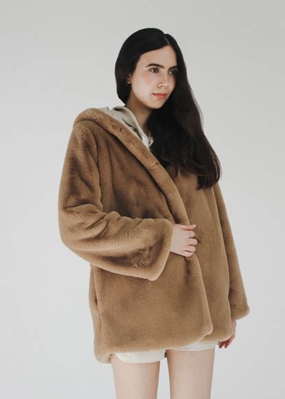 Cassandra Jane Models Plus