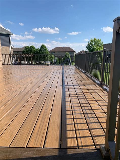 Moistureshield Decking Installation In Chicagos Suburbs