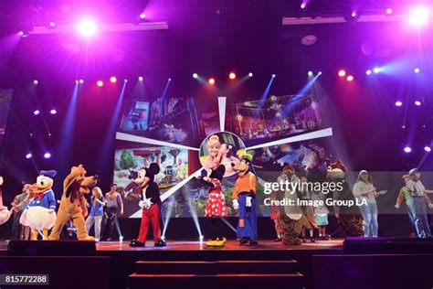 124 Disney World Pluto Photos And High Res Pictures Getty Images