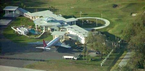 John Travolta Ocala Florida Cuenta Con Un Aeropuerto