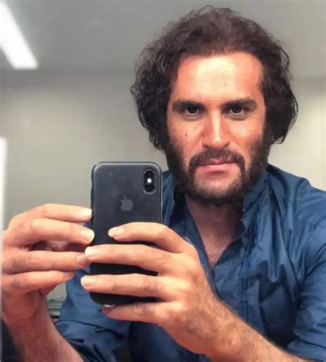 بیوگرافی کامل هوتن شکیبا بازیگر و دوبلور درخشان از تئاتر تا سیمرغ فجر