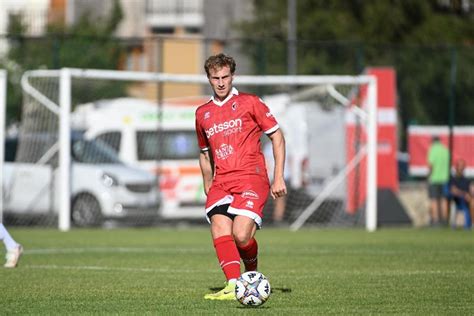 Verreth Mi Ha Convinto Il Progetto Del Bari Mai Avuto Dubbi Punizioni Spero Di Segnarne