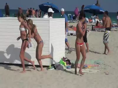 Funny Snake Prank On The Beach