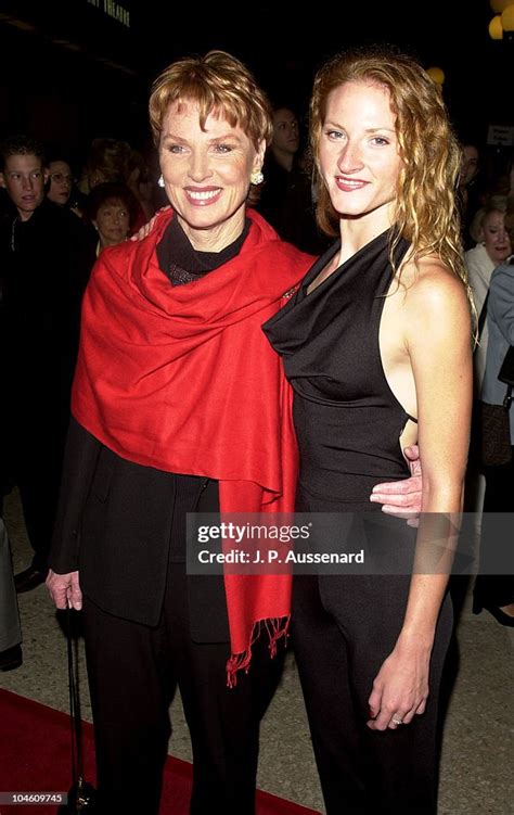 Mariette Hartley And Daughter During Kiss Me Kate Hollywood Opening At
