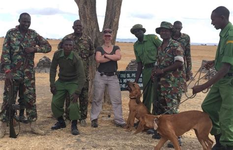 This Nl Vet Took Care Of The Last Male Northern White Rhino In The